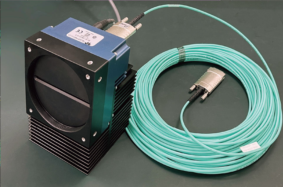 12Gbps CameraLink HS AOC | Cables & Assemblies | HIRAKAWA HEWTECH CORP.